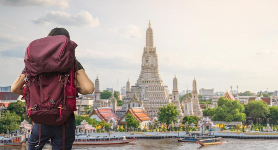 Are You a Traveller? Know the Different Sides of Travelling