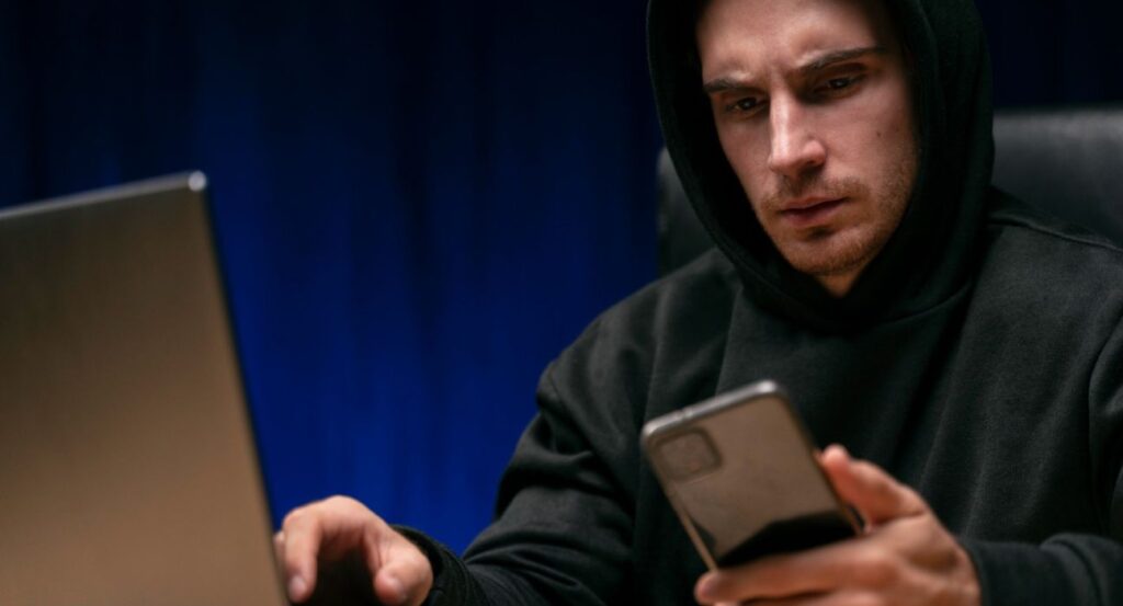 Are Violence in Online Platforms Fueling Real-World Crime?